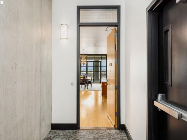 333 NW 9TH AVE # 1405