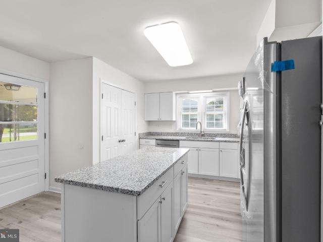 333 Santa Maria Ave, Colonial Beach, VA 22443 | MLS #VAWE2011