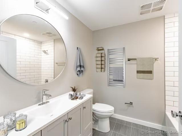 333 State St, Unit 703, Bridgeport, CT 06604 | MLS #24134 | Compass