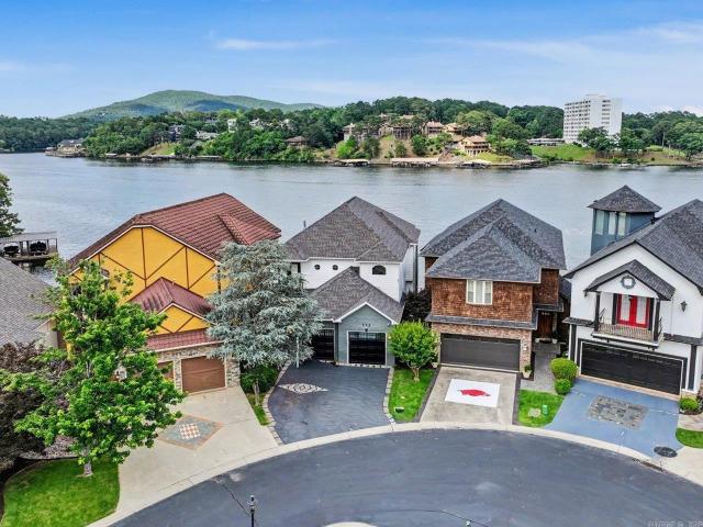333 Paradise Point