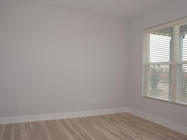 333 Parkland Drive