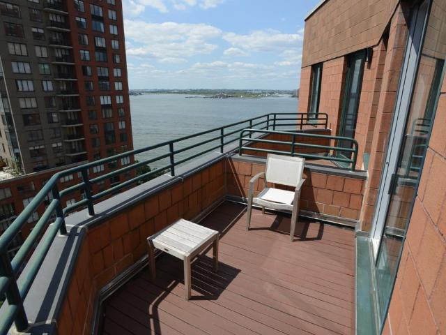 333 Rector Place, New York, NY