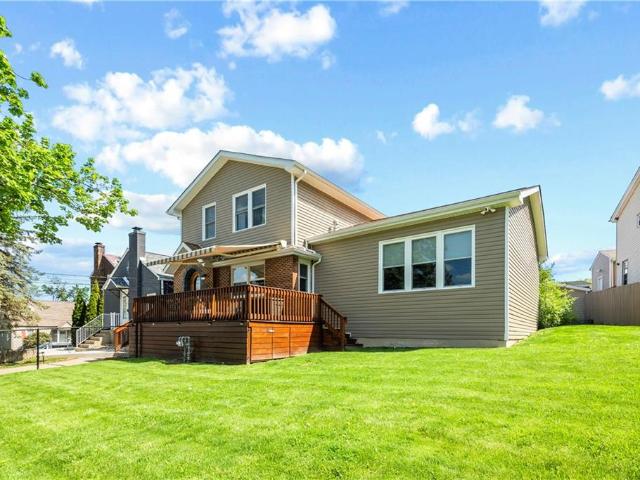 333 Redwood St, Pittsburgh, PA 15210 | MLS #1750 | Compass