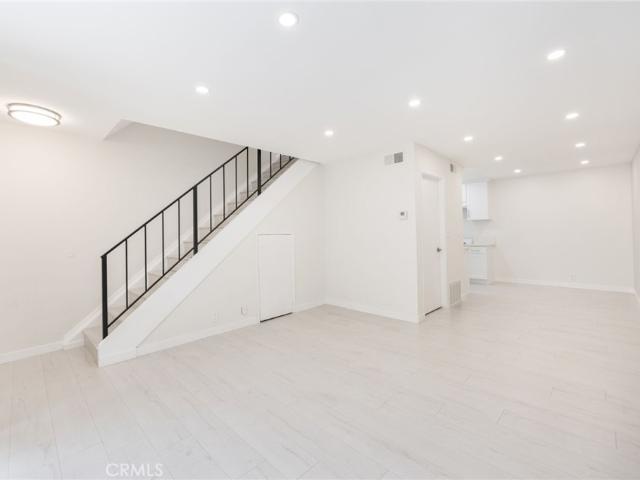 333 Riverdale Drive 14