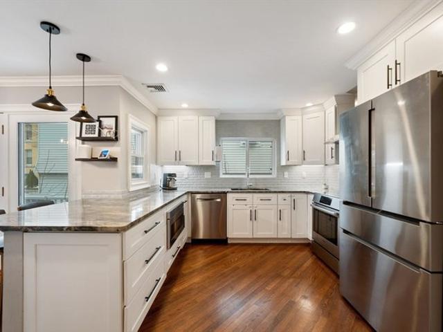 333 W 4th St Unit 333, Boston, MA 02127