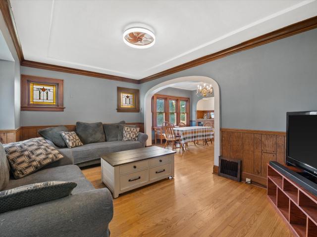 333 W Bender Rd