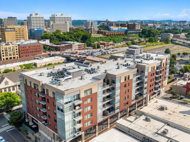 333 W Depot Ave 414