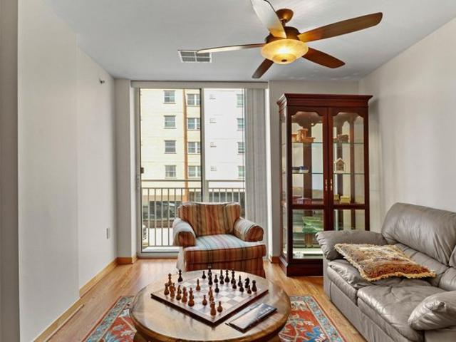 333 W Mifflin St Unit 2050, Madison, WI 53703