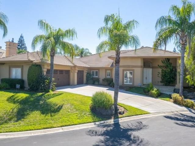 333 W River Ct, Fresno, CA 93711