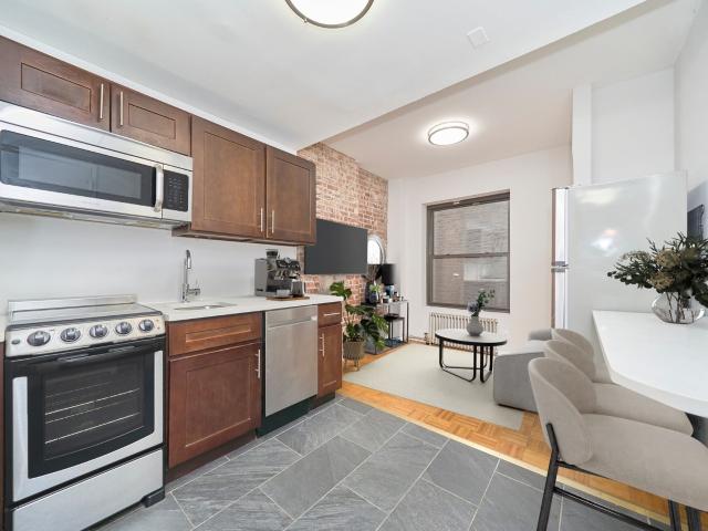 333 West 43rd Street, New York, NY