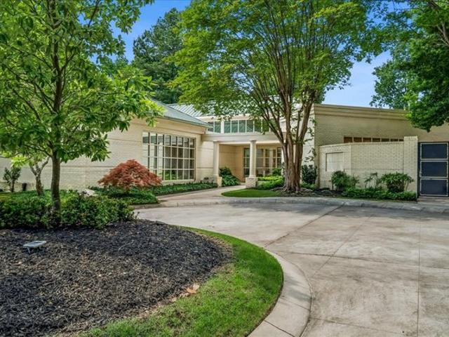 333 Winter Oak Ln, Memphis, TN 38120