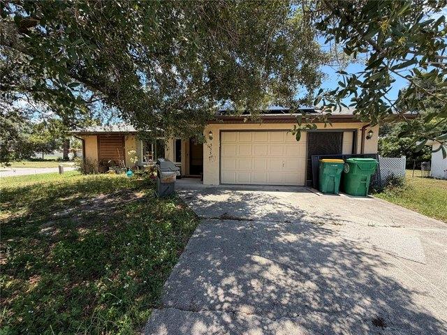 333 Timbruce Ln NW, Port Charlotte, FL 33952