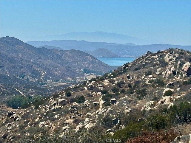 33445 Chameleon Rd, Hemet, CA 92544