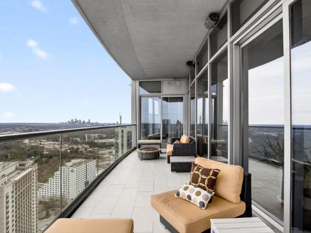 3344 Peachtree Road NE 2904