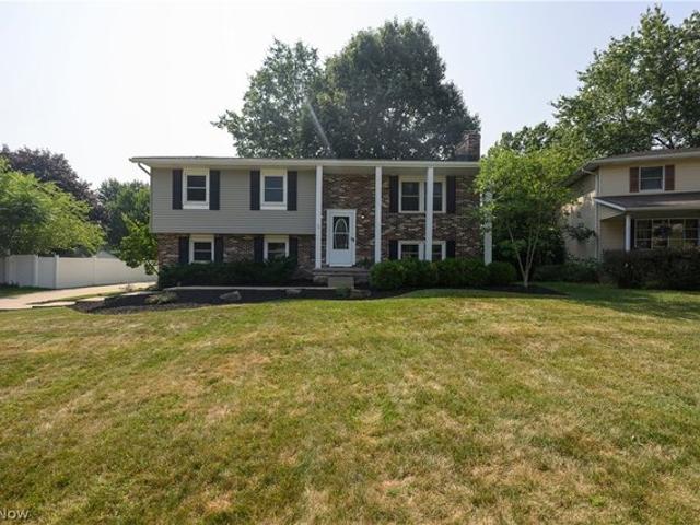 3345 Crownpoint St NW, Massillon, OH 44646
