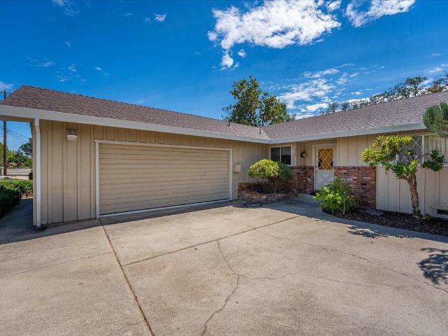 3345 Panorama Drive