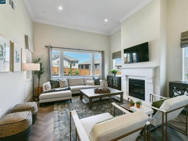 3345 Vista Mdws Dr, Pittsburg, CA 94565