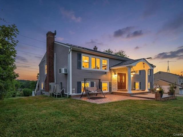 3346 Nutly Cir, Yorktown Heights, NY 10598