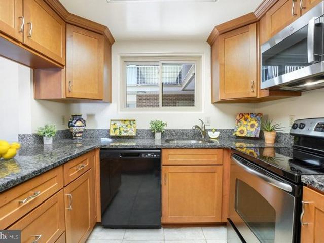 3346 Chiswick Ct Unit 58 1, Silver Spring, MD 20906
