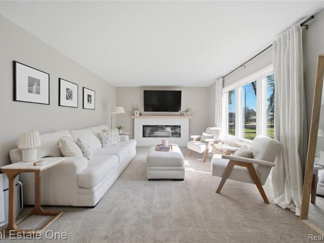 3346 Hope Lake Drive