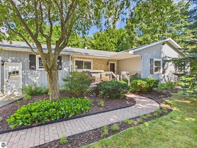 3346 Panorama Ln, Traverse City, MI 49684
