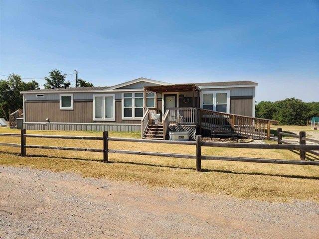 3346 SW Post Oak Rd, Cache, OK 73527