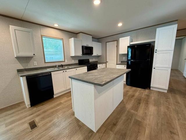 3346 Vagabond Ln, Dayton, OH 45424