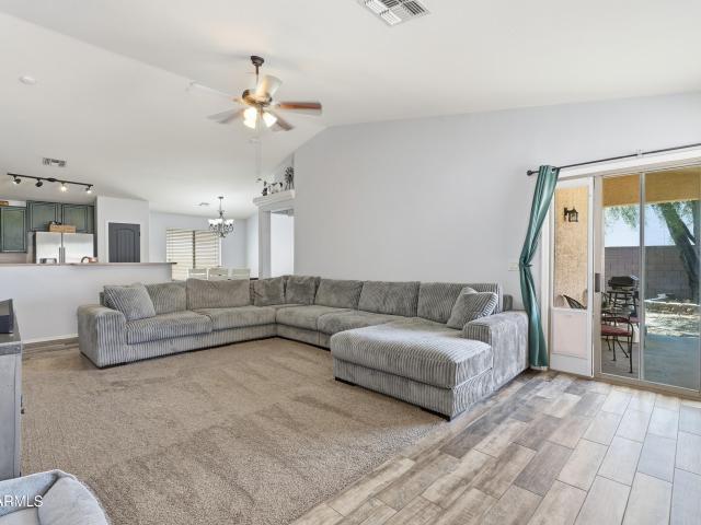 33476 N Windmill Run