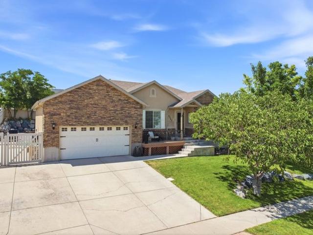 3347 S Red Tailed Crescent Dr, Saratoga Springs, UT 84045