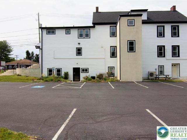 3348 Easton Avenue 301