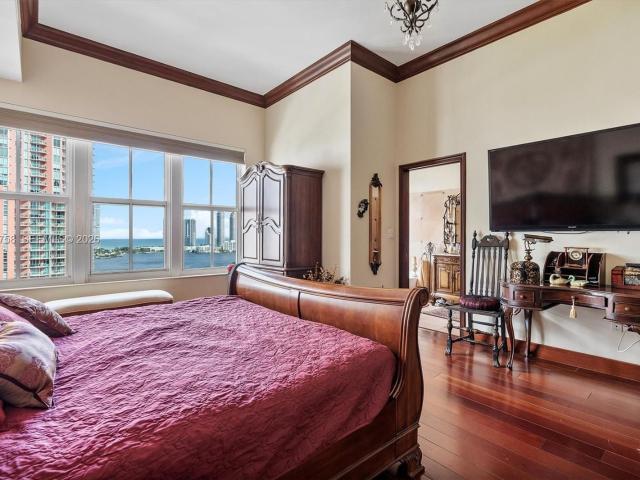 3340 NE 190th St 1808, Aventura, FL