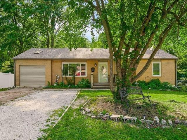 3340 S Crisp Ave, Independence, MO 64052