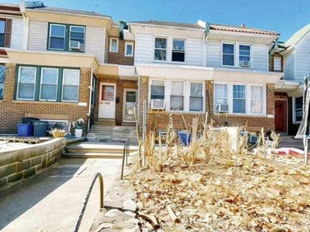 3340 Saint Vincent St, Philadelphia, PA 19149