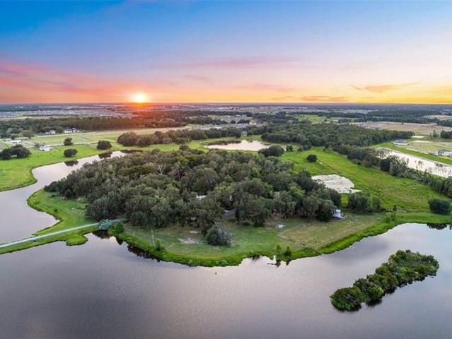 33415 Kiefer Rd, Wesley Chapel, FL 33545