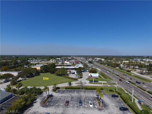 3341 Marinatown Ln, North Fort Myers, FL 33903 | MLS #224017 | Compass