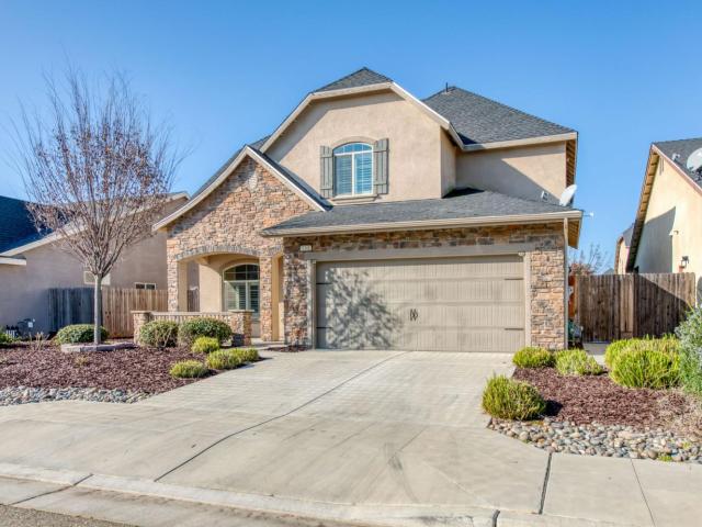 3341 N Pearwood Ave, Fresno, CA 93727 | MLS #643612 | Compass