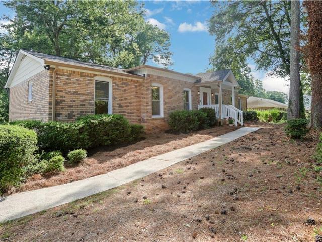 3341 Camelot Drive