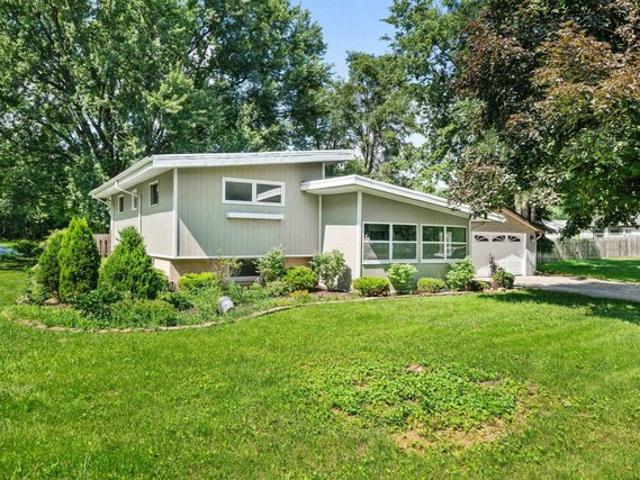 3341 Cornelia St, Rockford, IL 61102