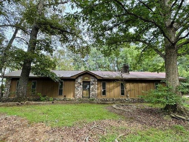 3341 Country Club Rd, Arkadelphia, AR 71923
