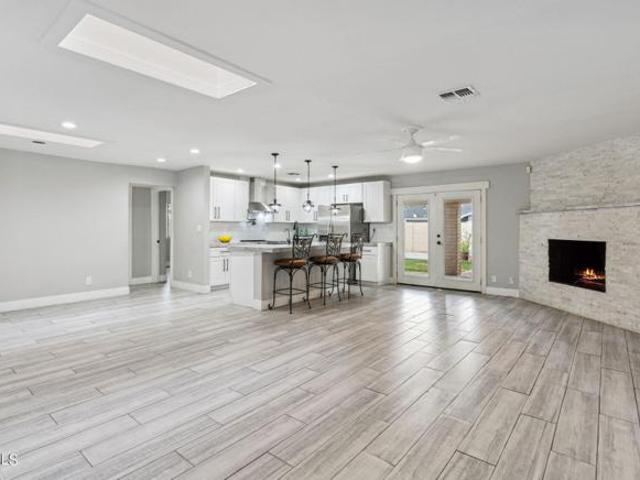 3341 W Cinnabar Ave, Phoenix, AZ 85051