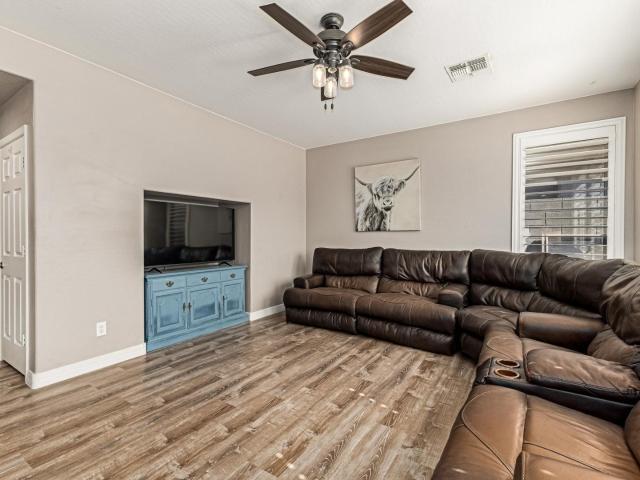 3341 W Twain Ct, Anthem, AZ 85086 | MLS #7010 | Compass