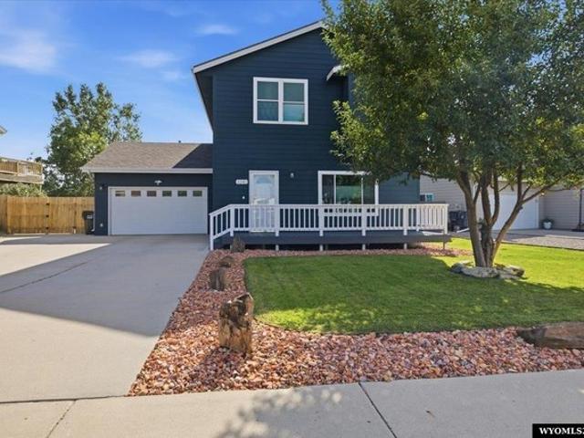 3341 Whispering Springs Rd, Casper, WY 82604