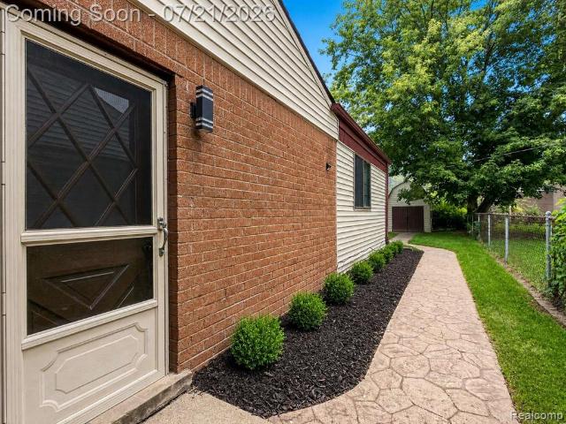 33424 Cheryl Street
