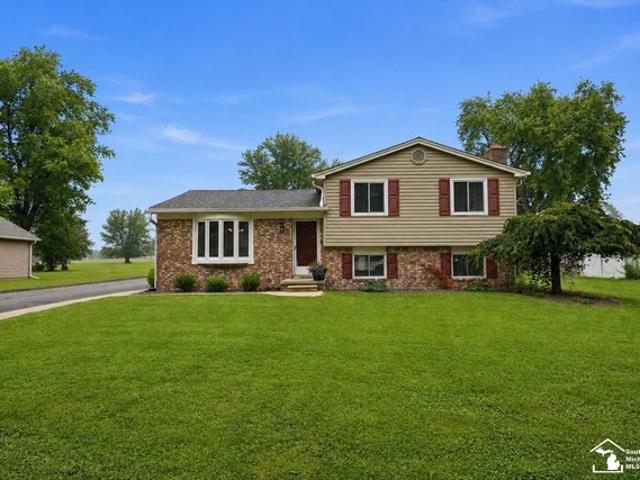 33429 Ludwig Dr, Rockwood, MI 48173