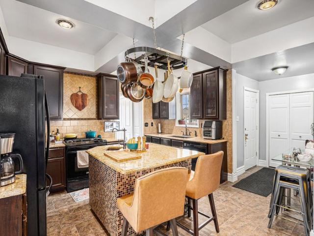 3342 Oak Grove Rd, Howell, MI