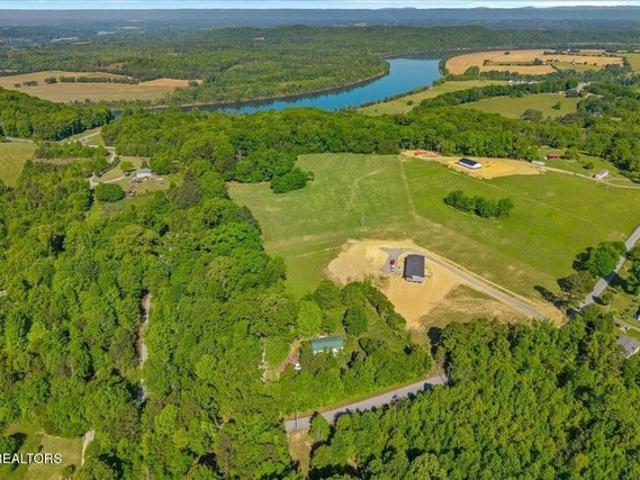3342 River Rd, Decatur, TN 37322