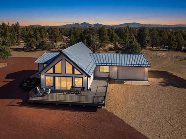 3342 SW 73rd St, Redmond, OR 97756