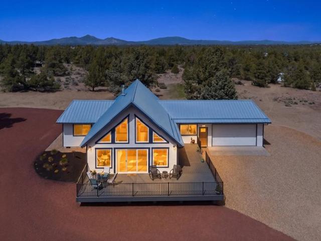 3342 SW 73rd St, Redmond, OR 97756