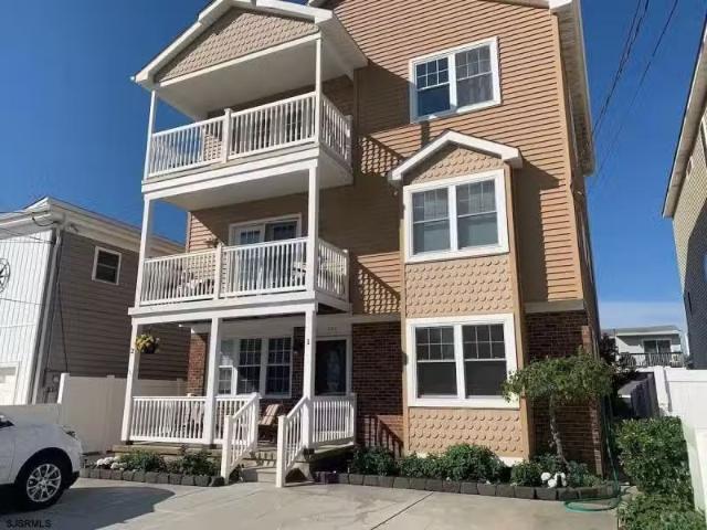 334 40th St S, 1, Brigantine, NJ 08203