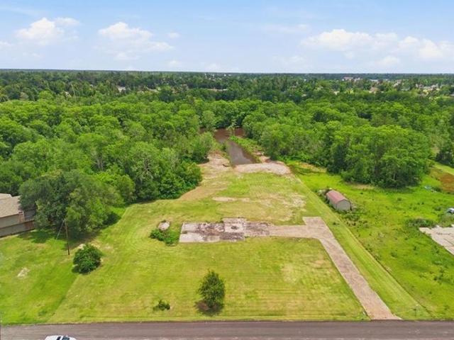 334 Coushatta Ln, Moss Bluff, LA 70611